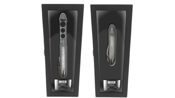 MEN IN BLACK NEURALYZER LIMITED-EDITION PROP REPLICAS - The Pop Insider