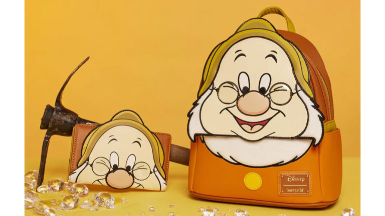 SNOW WHITE AND THE SEVEN DWARFS DOC MINI BACKPACK AND ZIP AROUND WALLET - The Pop Insider