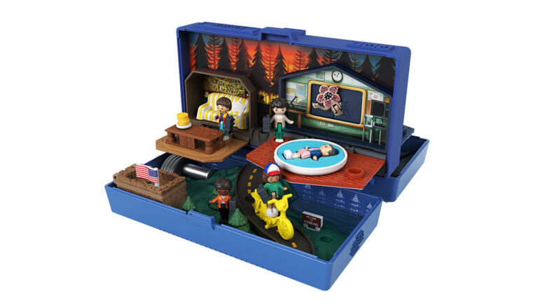 POLLY POCKET COLLECTOR STRANGER THINGS COMPACT - The Pop Insider