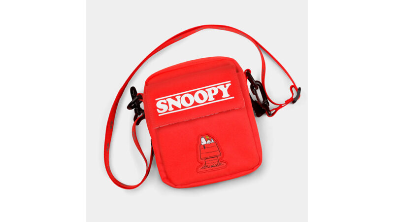 Snoopy Takes Over Retrospekt Vintage-Inspired Tech Collection - The Pop ...