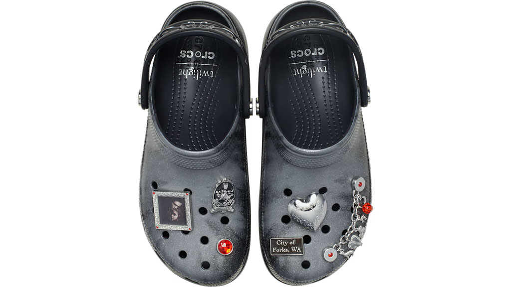 CROCS X TWILIGHT - The Pop Insider