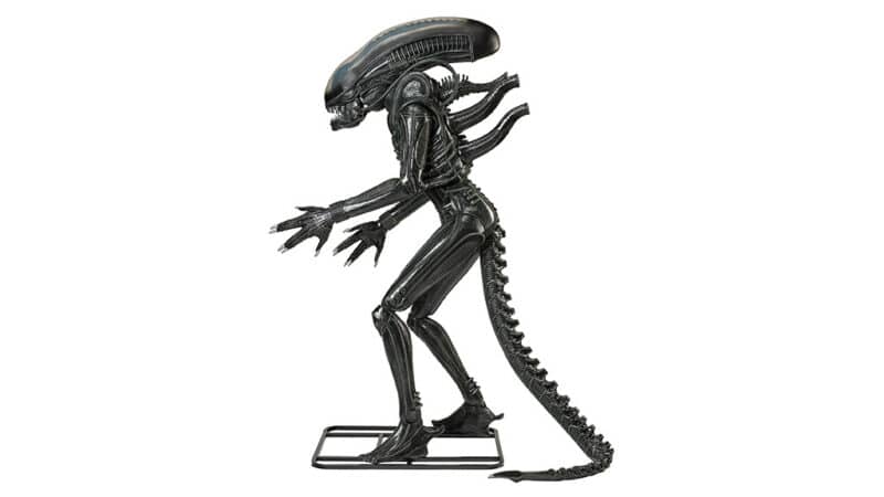 Be a Host Organism for This 'Alien' Xenomorph Animatronic - The Pop Insider